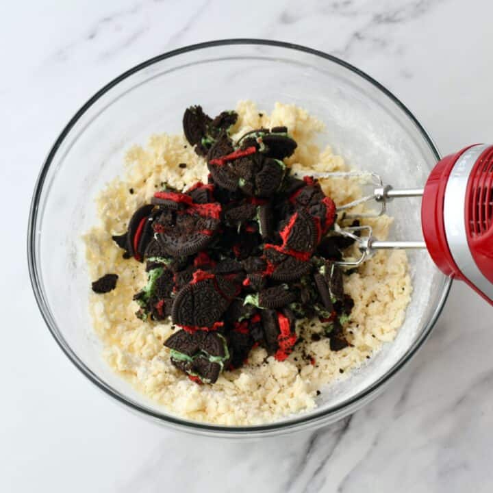 Cookies and Cream Shortbread Cookies - Grits and Gouda