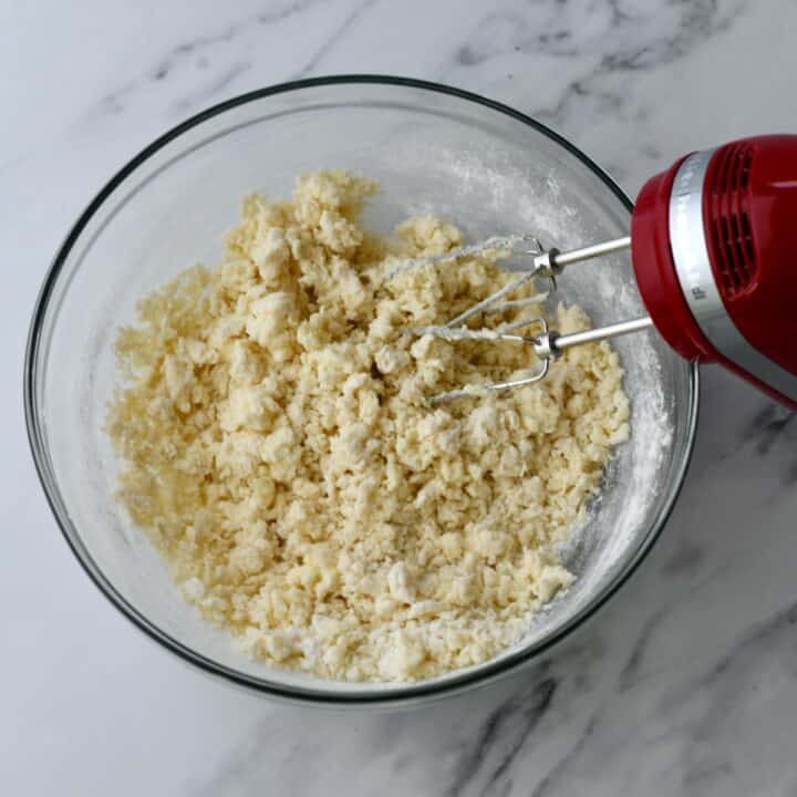 Cookies and Cream Shortbread Cookies - Grits and Gouda