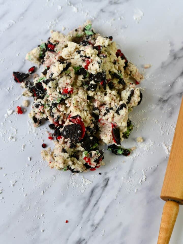 Cookies and Cream Shortbread Cookies - Grits and Gouda
