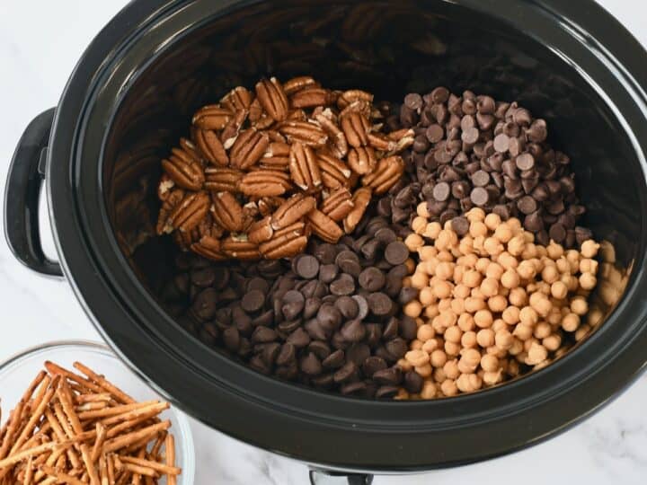 Dark Chocolate Pecan Clusters - Grits and Gouda