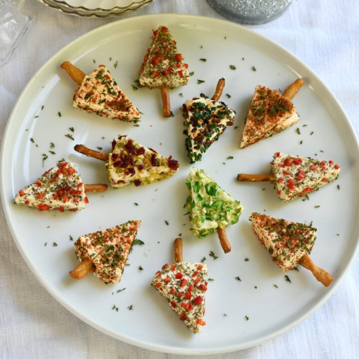 Easy Christmas Cheese Trees - Grits and Gouda