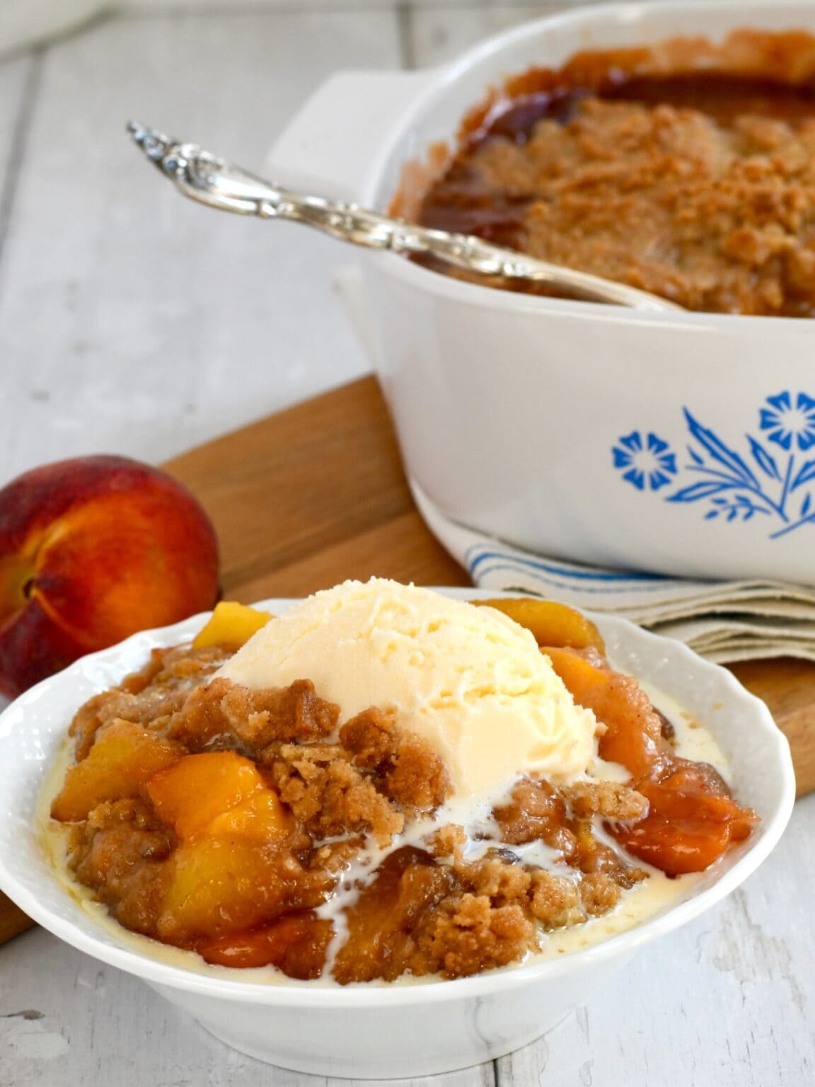 Easy Peach Crumble - Grits and Gouda